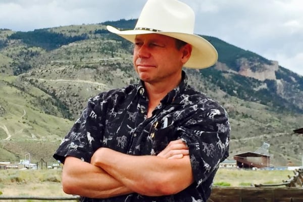 Dr. Thach Winslow - Christian Veterinary Mission